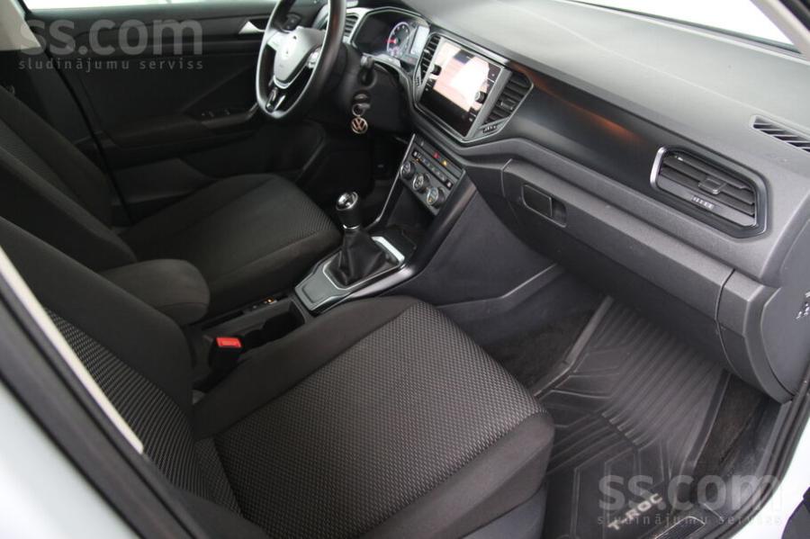 Volkswagen T-Roc 2021 Rīga, ar dzinēja tilpumu 1.00 L un nobraukumu 134 tūkst. km par 11990 €, foto 8 vietnē AUTOMOTO.COM.LV