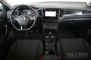 Volkswagen T-Roc 2021 Rīga, ar dzinēja tilpumu 1.00 L un nobraukumu 134 tūkst. km par 11990 €, foto 14 vietnē AUTOMOTO.COM.LV