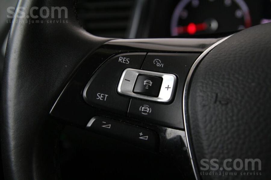 Volkswagen T-Roc 2021 Rīga, ar dzinēja tilpumu 1.00 L un nobraukumu 134 tūkst. km par 11990 €, foto 16 vietnē AUTOMOTO.COM.LV