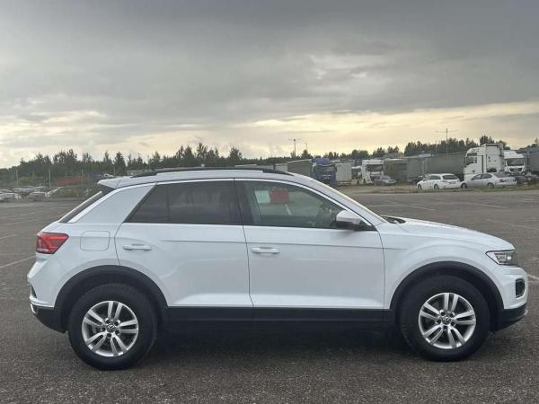 Volkswagen T-Roc 2021 Viļņa, ar dzinēja tilpumu 1.50 L un nobraukumu 169 tūkst. km par 18000 €, foto 3 vietnē AUTOMOTO.COM.LV