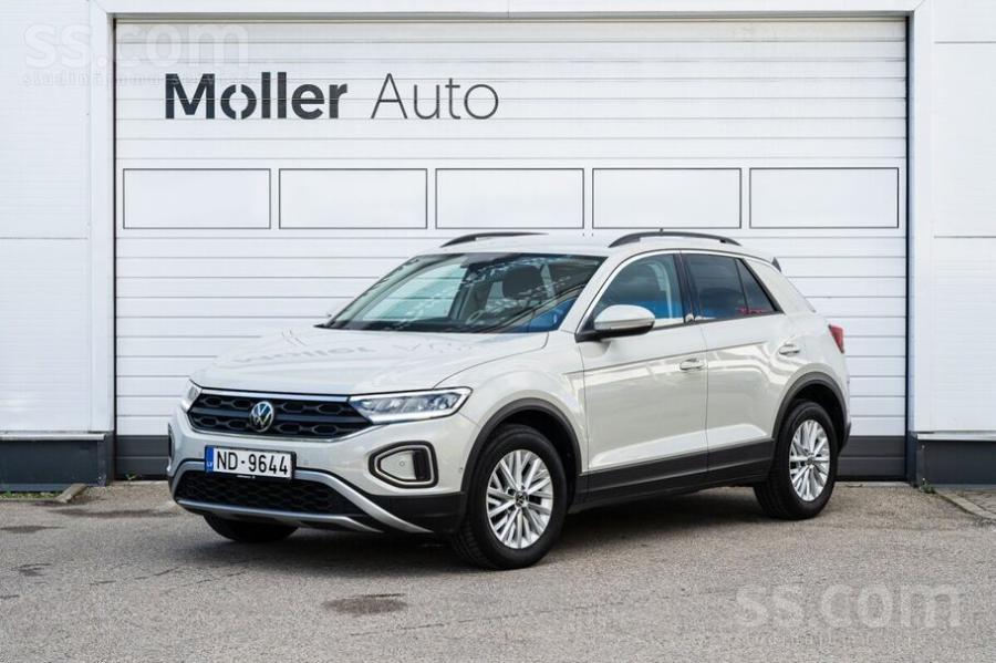 Volkswagen T-Roc 2022 in Riga, with an engine capacity of 1.50 L and mileage of 21 thousand km for 18950 €, photo 1 on AUTOMOTO.COM.LV