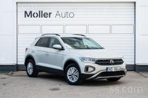 Volkswagen T-Roc 2022 in Riga, with an engine capacity of 1.50 L and mileage of 21 thousand km for 18950 €, photo 3 on AUTOMOTO.COM.LV