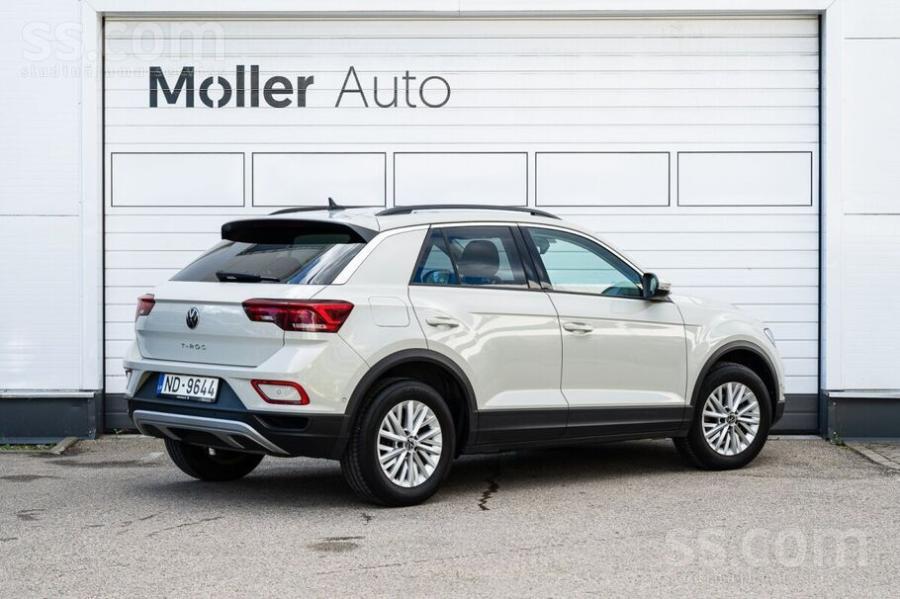 Volkswagen T-Roc 2022 in Riga, with an engine capacity of 1.50 L and mileage of 21 thousand km for 18950 €, photo 4 on AUTOMOTO.COM.LV
