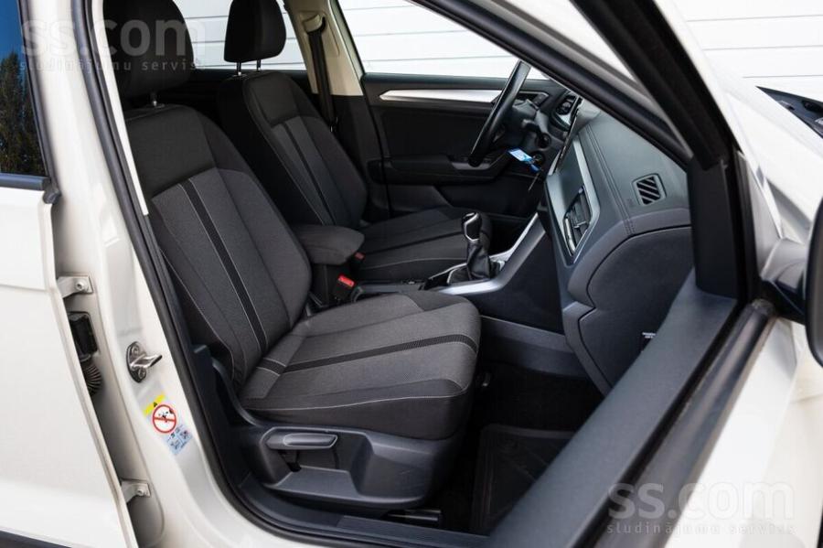 Volkswagen T-Roc 2022 in Riga, with an engine capacity of 1.50 L and mileage of 21 thousand km for 18950 €, photo 7 on AUTOMOTO.COM.LV