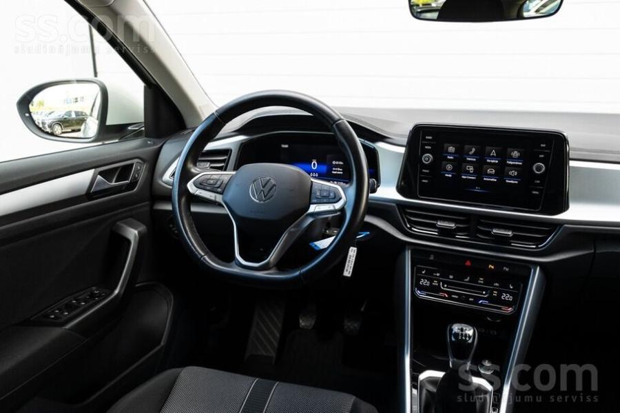 Volkswagen T-Roc 2022 in Riga, with an engine capacity of 1.50 L and mileage of 21 thousand km for 18950 €, photo 10 on AUTOMOTO.COM.LV