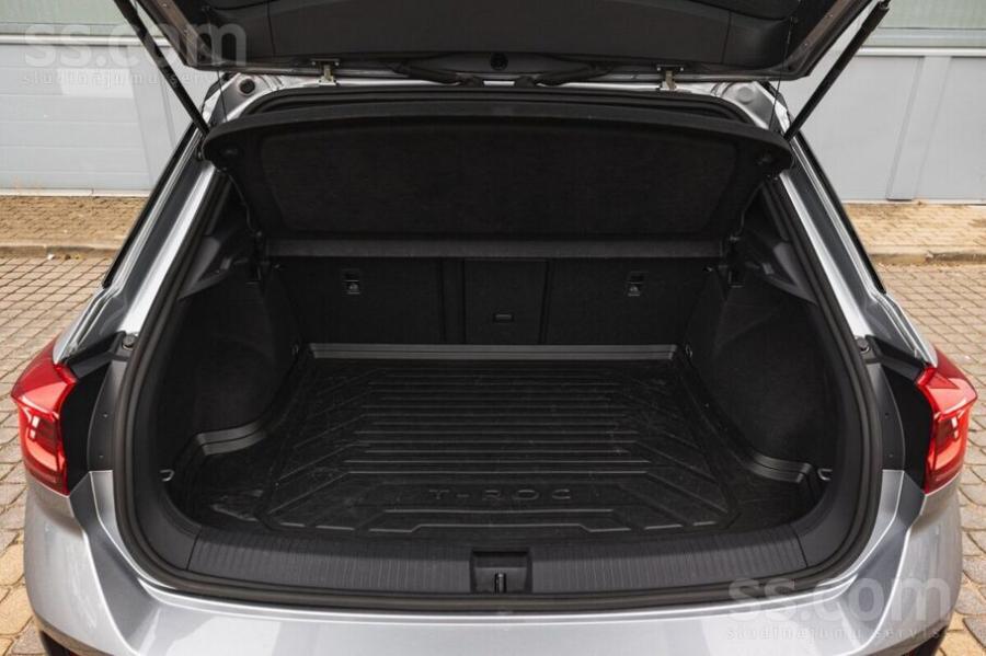 Volkswagen T-Roc 2023 in Ventspils, with an engine capacity of 1.50 L and mileage of 82 thousand km for 28050 €, photo 15 on AUTOMOTO.COM.LV