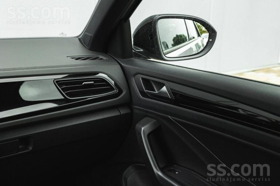Volkswagen T-Roc 2023 in Ventspils, with an engine capacity of 1.50 L and mileage of 82 thousand km for 28050 €, photo 30 on AUTOMOTO.COM.LV