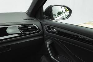 Volkswagen T-Roc 2023 Ventspils, ar dzinēja tilpumu 1.50 L un nobraukumu 82 tūkst. km par 28050 €, foto 30 vietnē AUTOMOTO.COM.LV