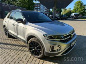 Volkswagen T-Roc 2024 Rīga, ar dzinēja tilpumu 1.50 L un nobraukumu 33 tūkst. km par 24700 €, foto 4 vietnē AUTOMOTO.COM.LV