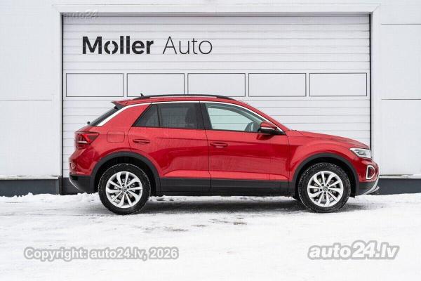 Volkswagen T-Roc 2025 Rīga, ar dzinēja tilpumu 1.50 L un nobraukumu 13 tūkst. km par 25550 €, foto 5 vietnē AUTOMOTO.COM.LV