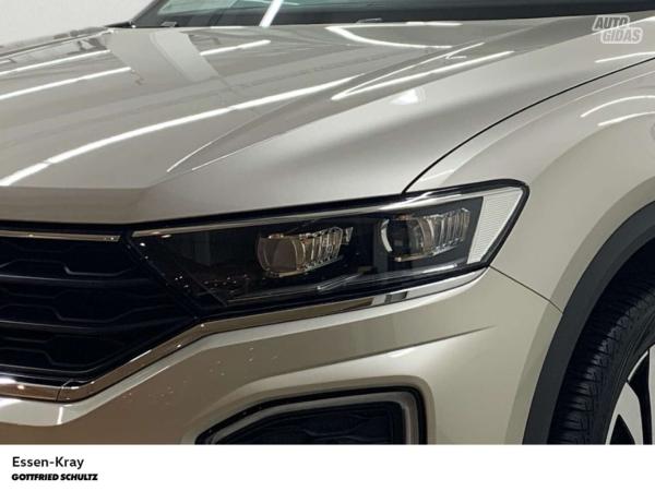 Pelēks Volkswagen T-Roc 2021 Kauņa, ar dzinēja tilpumu 1.00 L un nobraukumu 27 tūkst. km par 26469 €, foto 4 vietnē AUTOMOTO.COM.LV