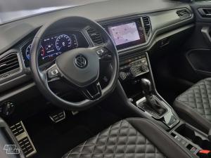 Grey Volkswagen T-Roc 2021 in Kaunas, with an engine capacity of 1.50 L and mileage of 69 thousand km for 28559 €, photo 10 on AUTOMOTO.COM.LV