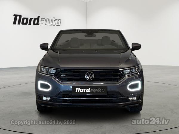 Grey Volkswagen T-Roc 2022 in Tallinn, with an engine capacity of 1.50 L and mileage of 67 thousand km for 22900 €, photo 4 on AUTOMOTO.COM.LV