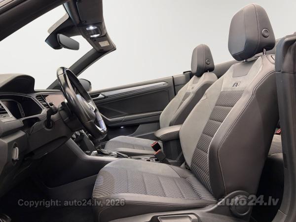 Grey Volkswagen T-Roc 2022 in Tallinn, with an engine capacity of 1.50 L and mileage of 67 thousand km for 22900 €, photo 6 on AUTOMOTO.COM.LV