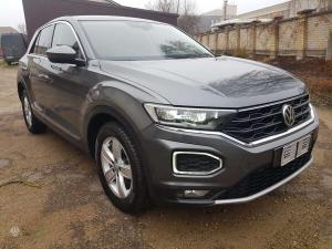 Pelēks Volkswagen T-Roc 2018 Šauļi, ar dzinēja tilpumu 1.97 L un nobraukumu 194 tūkst. km par 14900 €, foto 3 vietnē AUTOMOTO.COM.LV