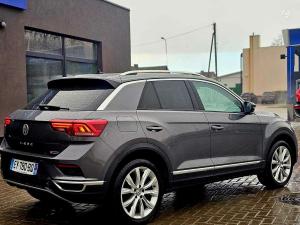 Grey Volkswagen T-Roc 2018 in Taurage, with an engine capacity of 1.97 L and mileage of 126 thousand km for 16500 €, photo 7 on AUTOMOTO.COM.LV
