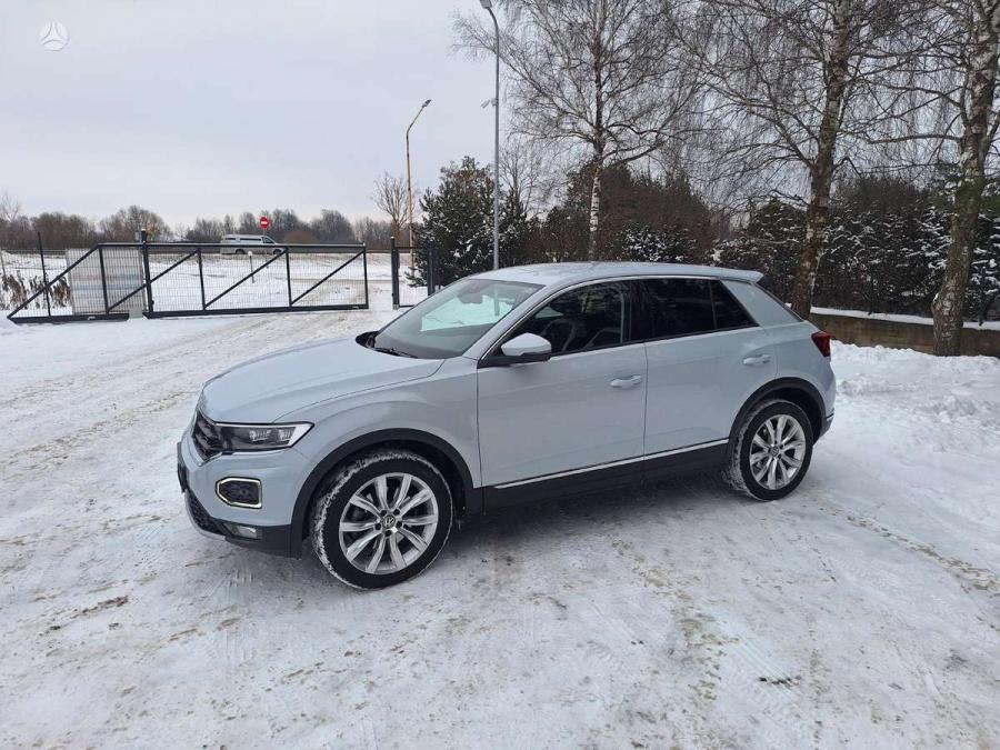 Pelēks Volkswagen T-Roc 2018 Kauņa, ar dzinēja tilpumu 1.97 L un nobraukumu 148 tūkst. km par 14800 €, foto 6 vietnē AUTOMOTO.COM.LV