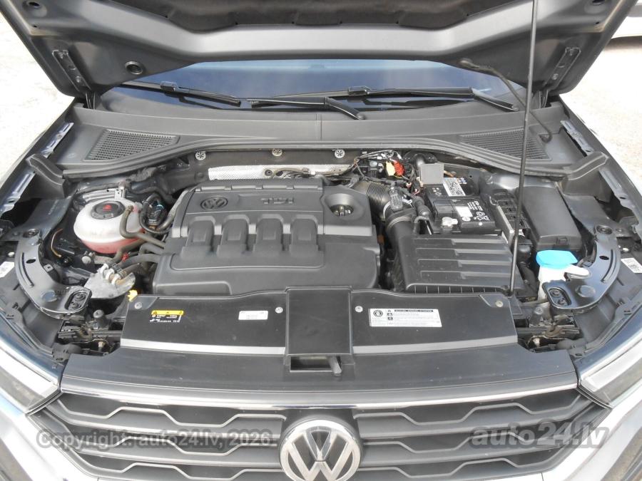 Grey Volkswagen T-Roc 2018 in Viljandi, with an engine capacity of 1.60 L and mileage of 171 thousand km for 13990 €, photo 16 on AUTOMOTO.COM.LV