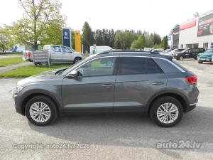 Grey Volkswagen T-Roc 2018 in Viljandi, with an engine capacity of 1.60 L and mileage of 171 thousand km for 13990 €, photo 21 on AUTOMOTO.COM.LV