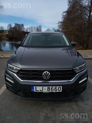 Pelēks Volkswagen T-Roc 2018 Rīga, ar dzinēja tilpumu 1.00 L un nobraukumu 163 tūkst. km par 12900 €, foto 3 vietnē AUTOMOTO.COM.LV