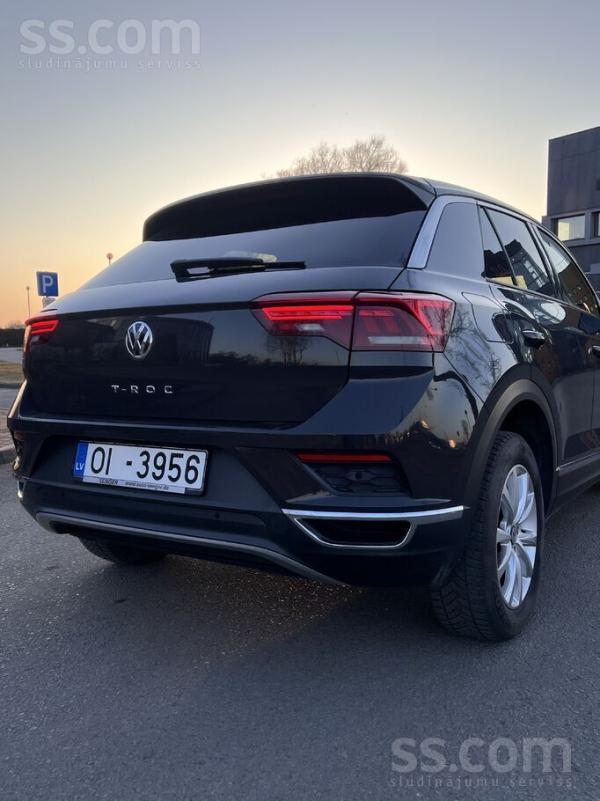Pelēks Volkswagen T-Roc 2018 Rīga, ar dzinēja tilpumu 1.50 L un nobraukumu 203 tūkst. km par 15300 €, foto 8 vietnē AUTOMOTO.COM.LV