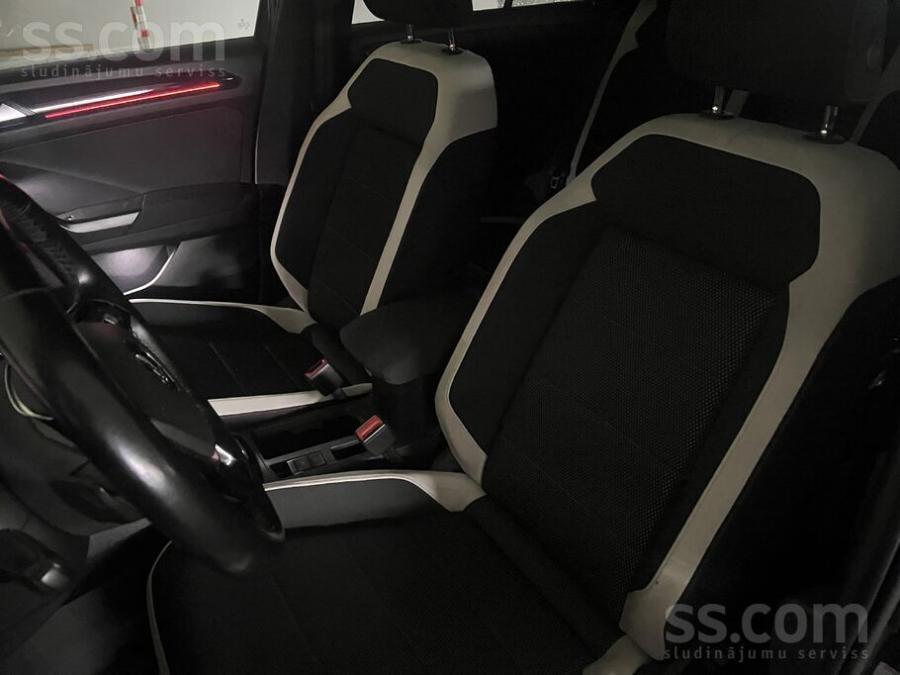 Pelēks Volkswagen T-Roc 2018 Rīga, ar dzinēja tilpumu 1.50 L un nobraukumu 203 tūkst. km par 15300 €, foto 15 vietnē AUTOMOTO.COM.LV