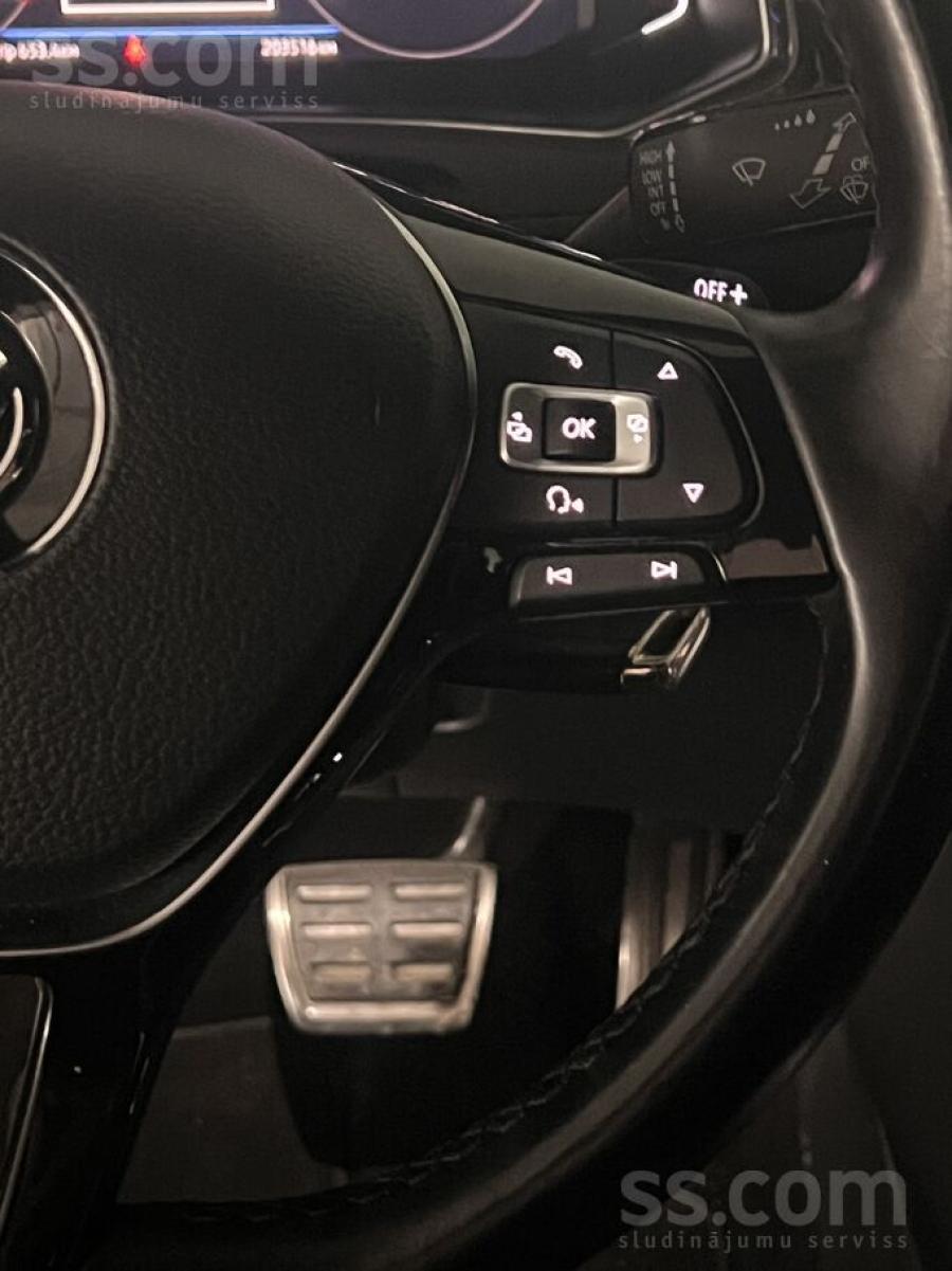 Pelēks Volkswagen T-Roc 2018 Rīga, ar dzinēja tilpumu 1.50 L un nobraukumu 203 tūkst. km par 15300 €, foto 18 vietnē AUTOMOTO.COM.LV