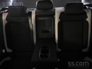 Pelēks Volkswagen T-Roc 2018 Rīga, ar dzinēja tilpumu 1.50 L un nobraukumu 203 tūkst. km par 15300 €, foto 28 vietnē AUTOMOTO.COM.LV
