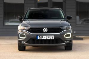 Pelēks Volkswagen T-Roc 2018 Jelgava, ar dzinēja tilpumu 2.00 L un nobraukumu 199 tūkst. km par 15350 €, foto 6 vietnē AUTOMOTO.COM.LV