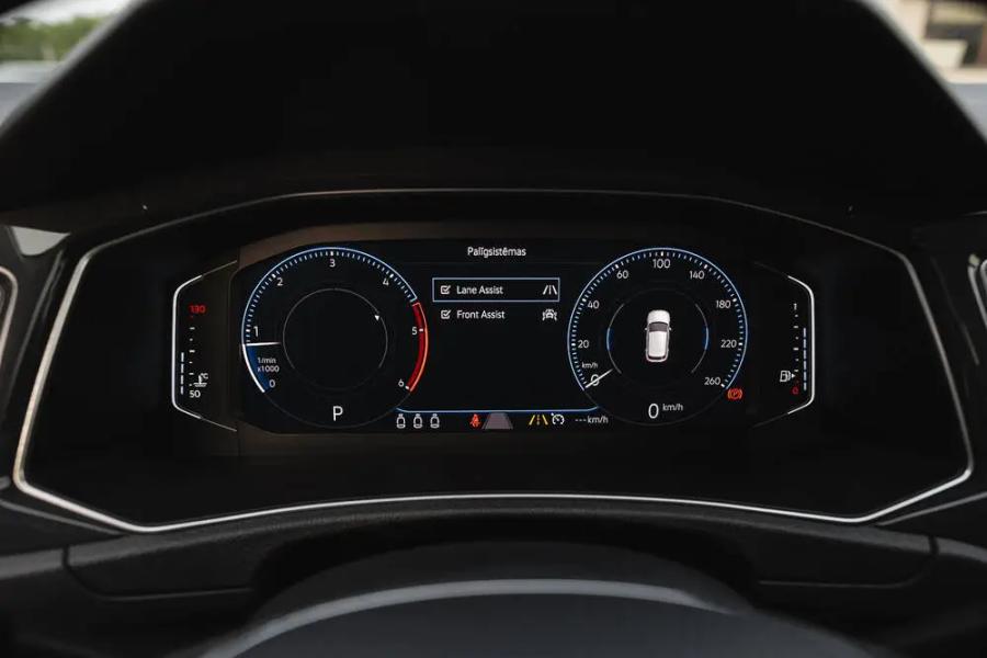 Pelēks Volkswagen T-Roc 2018 Jelgava, ar dzinēja tilpumu 2.00 L un nobraukumu 199 tūkst. km par 15350 €, foto 20 vietnē AUTOMOTO.COM.LV