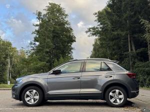 Pelēks Volkswagen T-Roc 2018 Klaipėda, ar dzinēja tilpumu 1.97 L un nobraukumu 198 tūkst. km par 15700 €, foto 14 vietnē AUTOMOTO.COM.LV