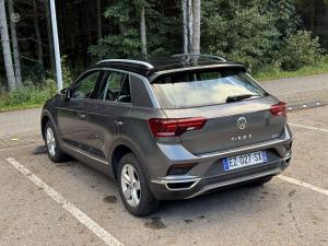 Pelēks Volkswagen T-Roc 2018 Klaipėda, ar dzinēja tilpumu 1.97 L un nobraukumu 198 tūkst. km par 15700 €, foto 15 vietnē AUTOMOTO.COM.LV