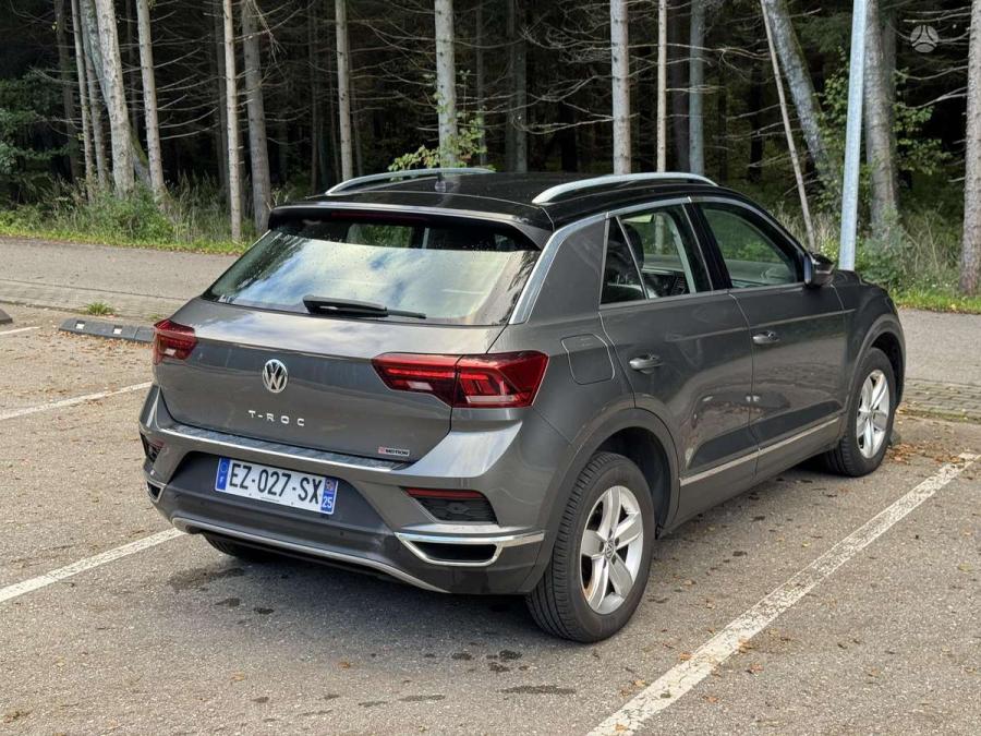 Pelēks Volkswagen T-Roc 2018 Klaipėda, ar dzinēja tilpumu 1.97 L un nobraukumu 198 tūkst. km par 15700 €, foto 16 vietnē AUTOMOTO.COM.LV