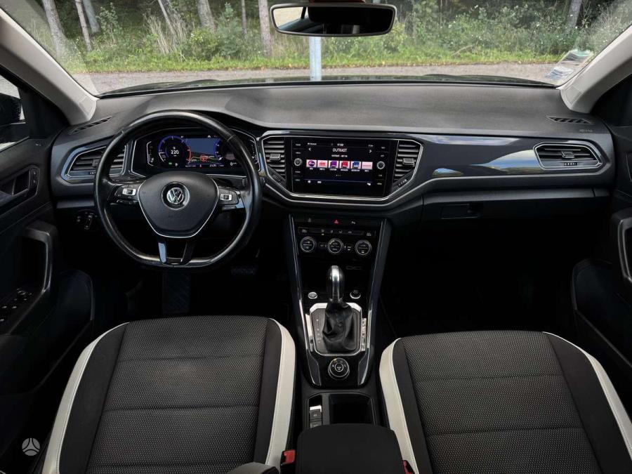 Pelēks Volkswagen T-Roc 2018 Klaipėda, ar dzinēja tilpumu 1.97 L un nobraukumu 198 tūkst. km par 15700 €, foto 22 vietnē AUTOMOTO.COM.LV