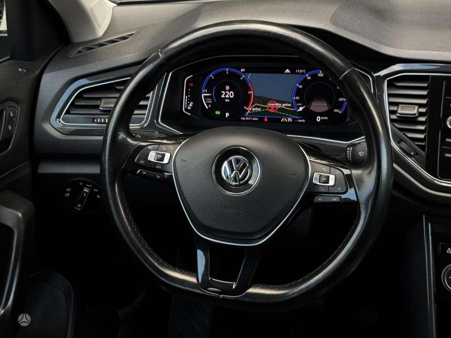 Pelēks Volkswagen T-Roc 2018 Klaipėda, ar dzinēja tilpumu 1.97 L un nobraukumu 198 tūkst. km par 15700 €, foto 23 vietnē AUTOMOTO.COM.LV