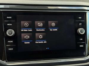Pelēks Volkswagen T-Roc 2018 Klaipėda, ar dzinēja tilpumu 1.97 L un nobraukumu 198 tūkst. km par 15700 €, foto 34 vietnē AUTOMOTO.COM.LV