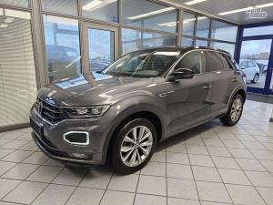 Grey Volkswagen T-Roc 2019 in Kaunas, with an engine capacity of 1.50 L and mileage of 58 thousand km for 23018 €, photo 2 on AUTOMOTO.COM.LV