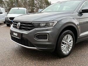 Pelēks Volkswagen T-Roc 2019 Viļņa, ar dzinēja tilpumu 1.97 L un nobraukumu 140 tūkst. km par 18200 €, foto 9 vietnē AUTOMOTO.COM.LV