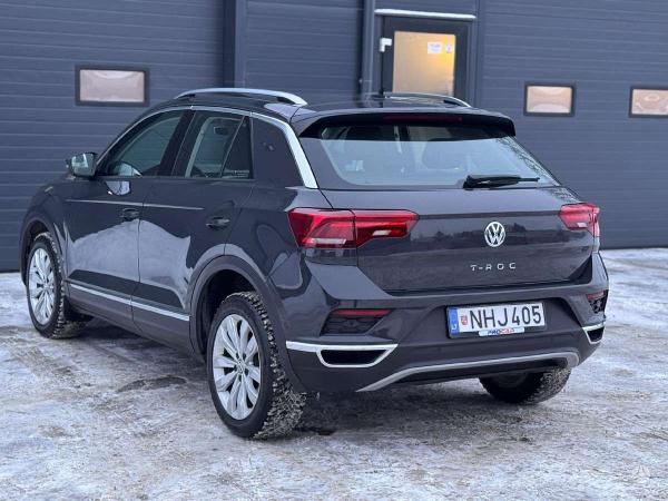 Pelēks Volkswagen T-Roc 2019 Kauņa, ar dzinēja tilpumu 1.50 L un nobraukumu 165 tūkst. km par 14650 €, foto 8 vietnē AUTOMOTO.COM.LV