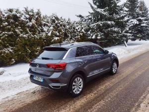 Grey Volkswagen T-Roc 2019 in Kaunas, with an engine capacity of 1.97 L and mileage of 194 thousand km for 9900 €, photo  on AUTOMOTO.COM.LV