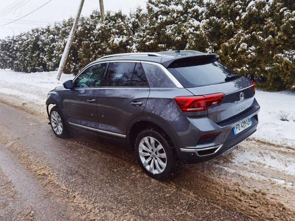 Grey Volkswagen T-Roc 2019 in Kaunas, with an engine capacity of 1.97 L and mileage of 194 thousand km for 9300 €, photo 7 on AUTOMOTO.COM.LV