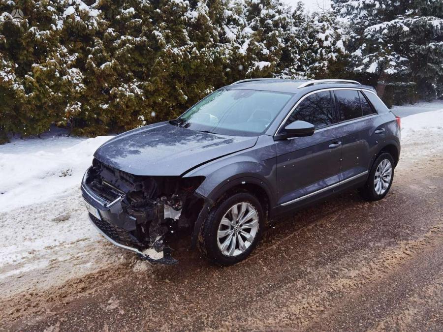 Серый Фольксваген Ти-Рок 2019 в Каунас, объемом двигателя 1.97 л и пробегом 194 тыс. км за 9300 €, фото 37 на AUTOMOTO.COM.LV