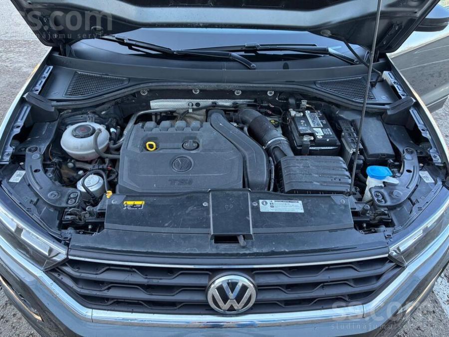Grey Volkswagen T-Roc 2019 in Riga, with an engine capacity of 1.50 L and mileage of 183 thousand km for 14999 €, photo 17 on AUTOMOTO.COM.LV