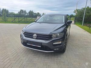 Pelēks Volkswagen T-Roc 2019 Kauņa, ar dzinēja tilpumu 1.97 L un nobraukumu 158 tūkst. km par 15800 €, foto 4 vietnē AUTOMOTO.COM.LV