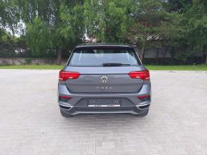 Pelēks Volkswagen T-Roc 2019 Kauņa, ar dzinēja tilpumu 1.97 L un nobraukumu 158 tūkst. km par 15800 €, foto 9 vietnē AUTOMOTO.COM.LV