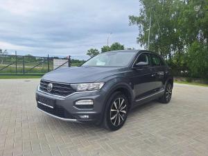 Pelēks Volkswagen T-Roc 2019 Kauņa, ar dzinēja tilpumu 1.97 L un nobraukumu 158 tūkst. km par 15800 €, foto 21 vietnē AUTOMOTO.COM.LV