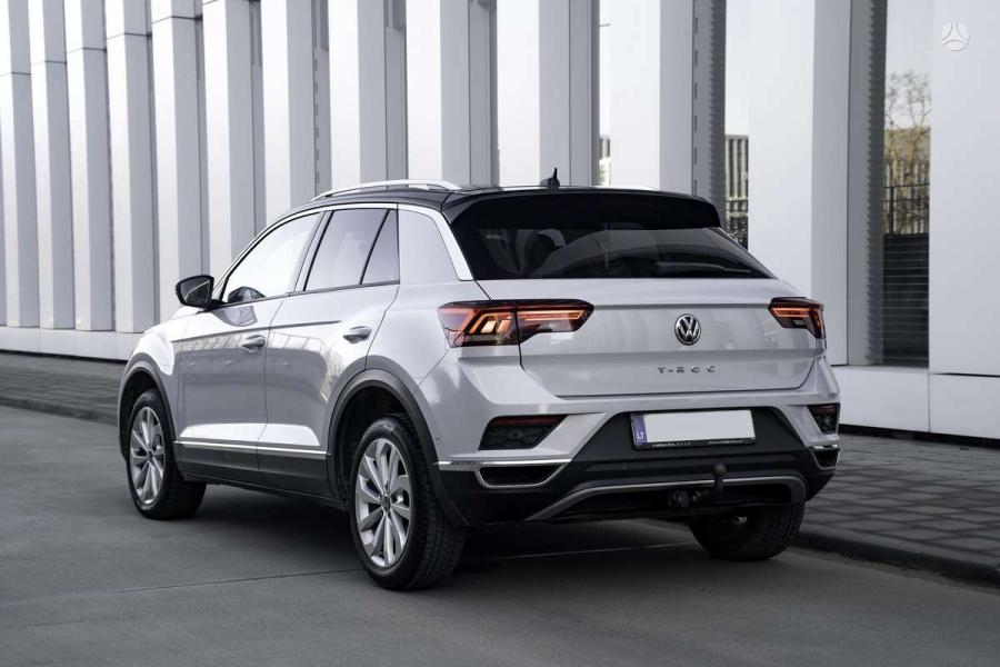 Grey Volkswagen T-Roc 2019 in Vilnius, with an engine capacity of 1.97 L and mileage of 158 thousand km for 18500 €, photo 3 on AUTOMOTO.COM.LV