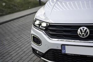 Grey Volkswagen T-Roc 2019 in Vilnius, with an engine capacity of 1.97 L and mileage of 158 thousand km for 18500 €, photo 16 on AUTOMOTO.COM.LV