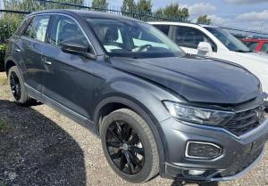 Pelēks Volkswagen T-Roc 2019 Panevēža, ar dzinēja tilpumu 1.97 L un nobraukumu 197 tūkst. km par 5700 €, foto 3 vietnē AUTOMOTO.COM.LV