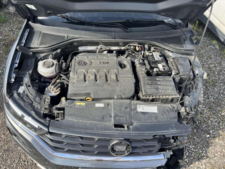 Pelēks Volkswagen T-Roc 2019 Panevēža, ar dzinēja tilpumu 1.97 L un nobraukumu 197 tūkst. km par 5700 €, foto 11 vietnē AUTOMOTO.COM.LV